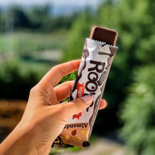Vegan Μπάρα Πρωτεΐνης με Αμύγδαλα & Επικάλυψη Σοκολάτας Χ/ΓΛ (40γρ) Roobar